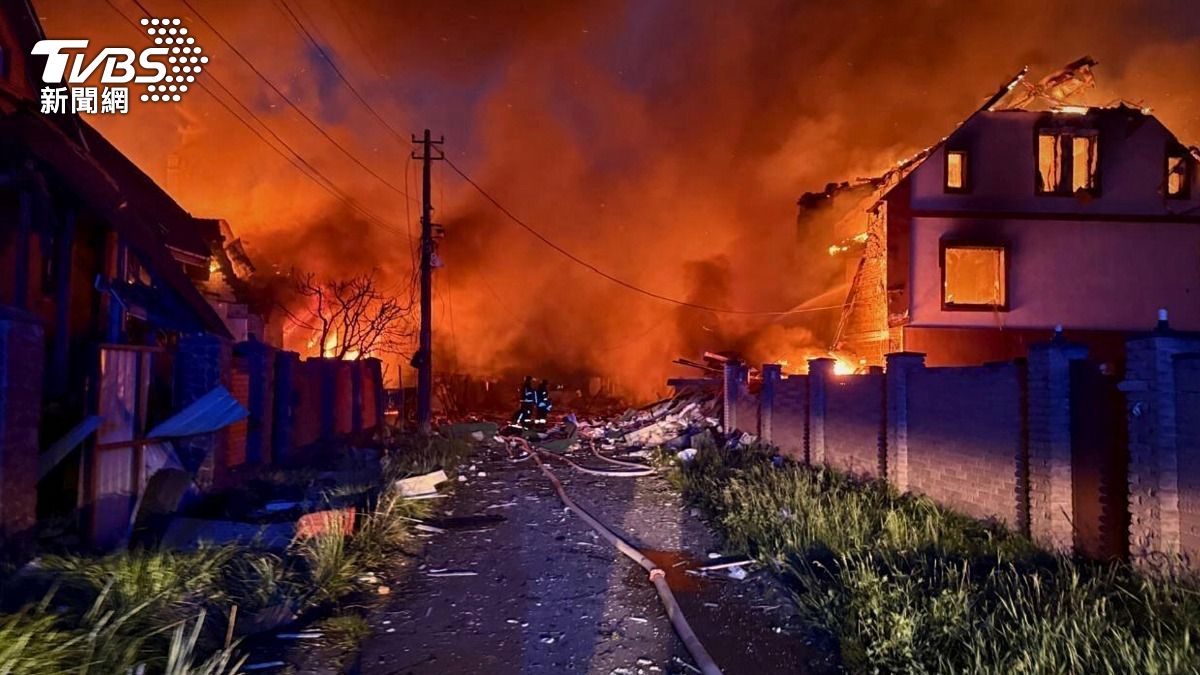 俄對烏發動開戰以來最大規模空襲！298無人機69飛彈釀13死│TVBS新聞網