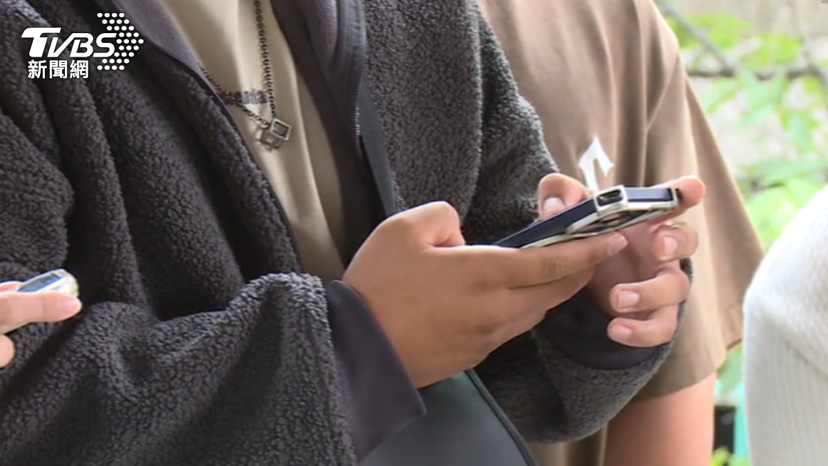 失聯2天 66歲父跟團遊法走丟 兒急：他記憶差│TVBS新聞網