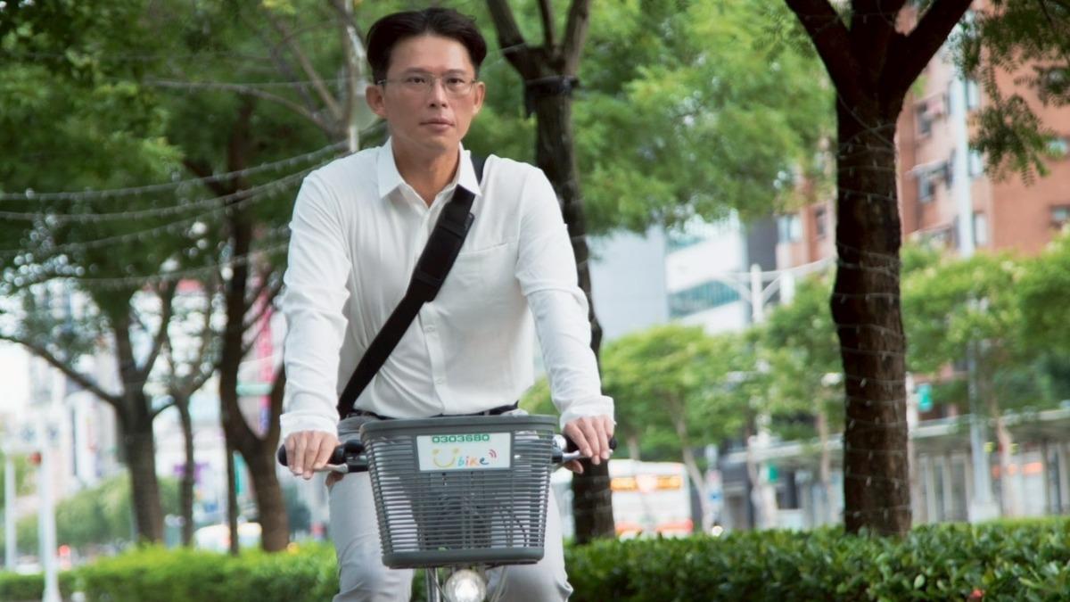 黃國昌暴瘦「消風」10公斤 早晨騎腳踏車、減重食譜曝光│TVBS新聞網