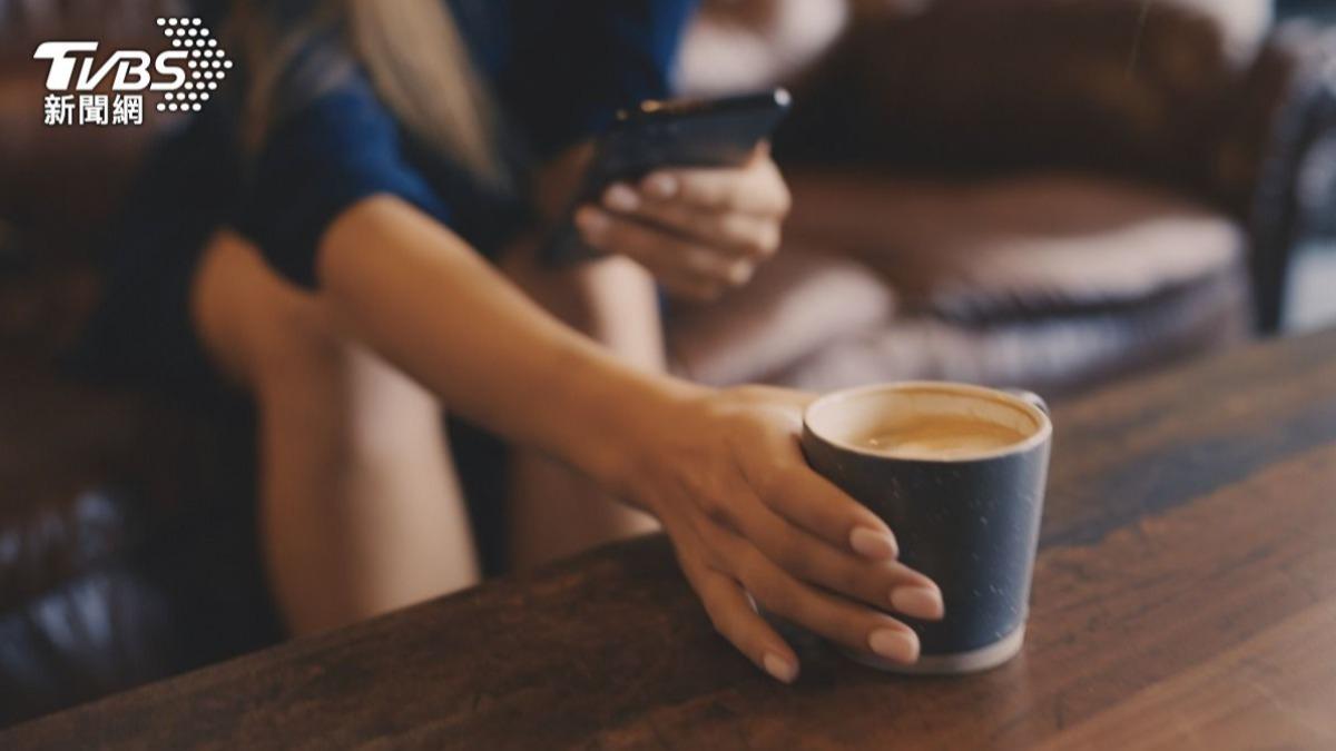 清晨「1時間」喝咖啡最有益！研究曝：每天2杯降死亡風險28％│TVBS新聞網