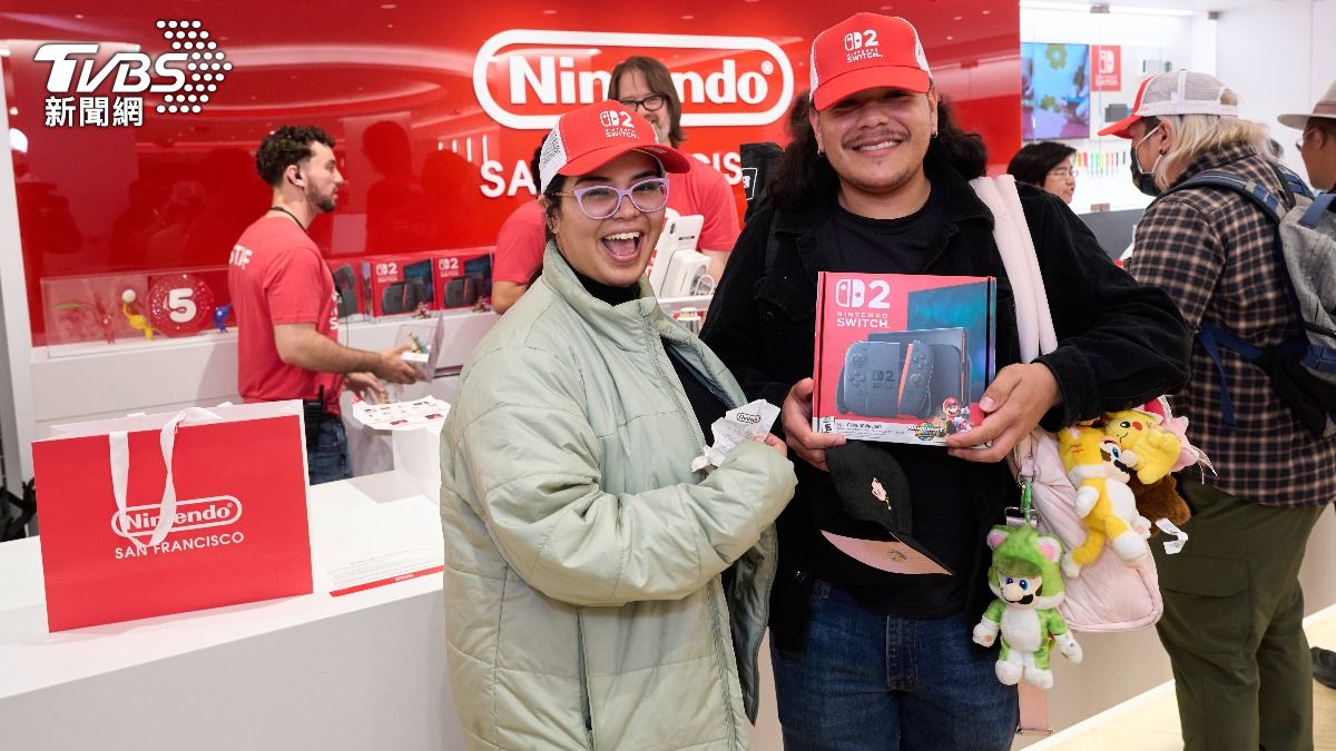 東京開賣了! 排4小時買到 任天堂「Switch 2」搶翻天│TVBS新聞網