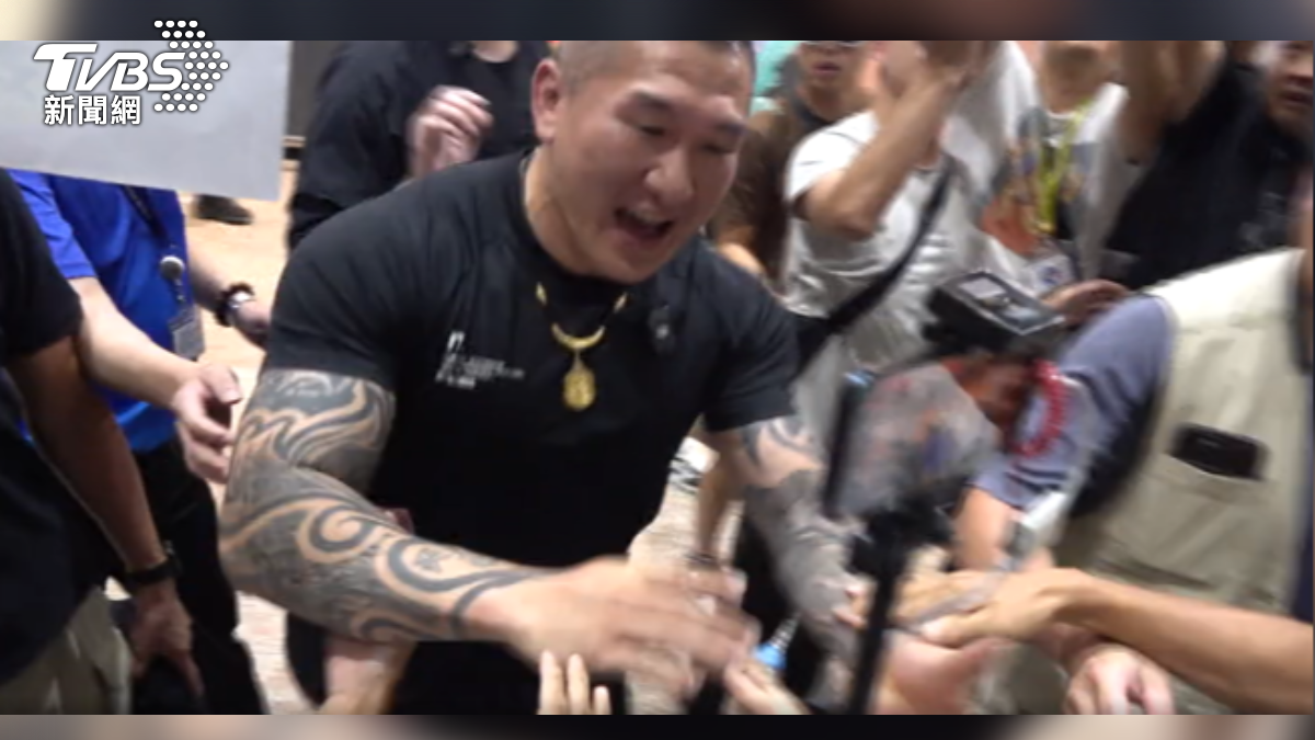 禮物超多!館長大陸行豐收 四叉貓估賺500萬│TVBS新聞網