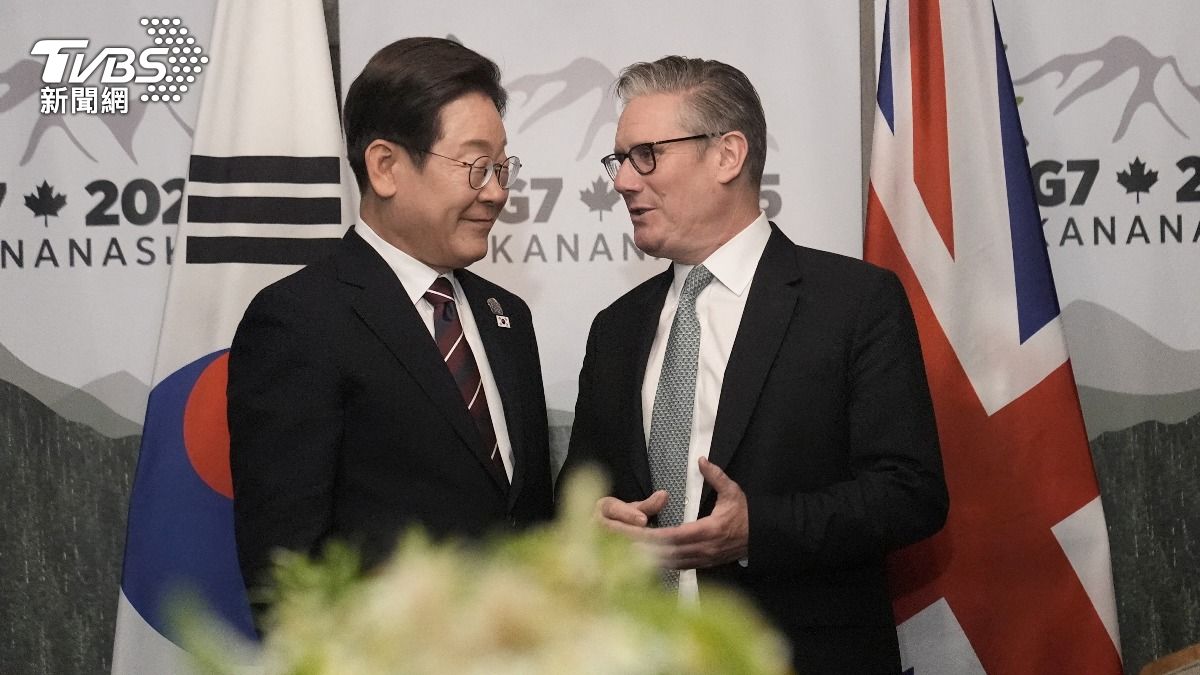 尷尬！英相施凱爾G7出糗 誤把「翻譯員」當成南韓總統李在明│TVBS新聞網