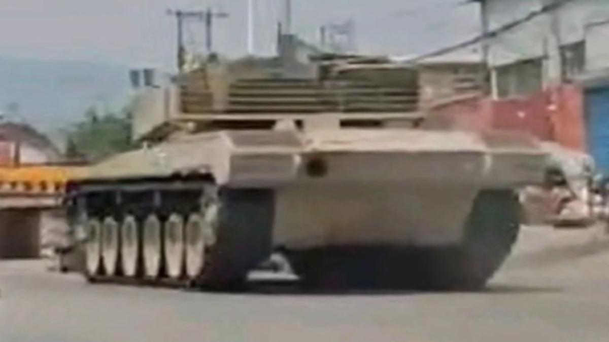 共軍「陸戰之王99A」進化？ 疑油電坦克上街測試│TVBS新聞網