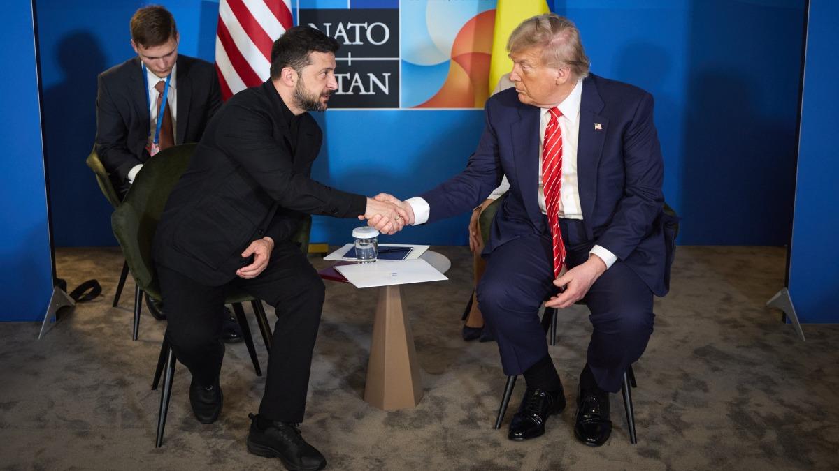 澤倫斯基改穿西裝！川普態度大轉彎 怒嗆普欽「趕快停戰」│TVBS新聞網