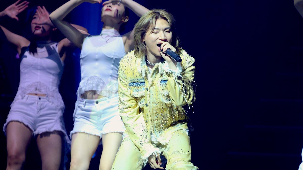 大聲獻唱BIGBANG組曲嗨翻4千VIP 驚喜宣布「9月高雄有活動」│TVBS新聞網