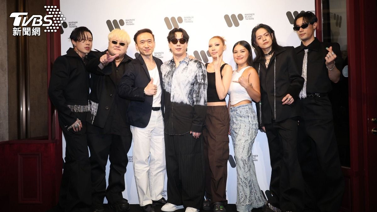 金曲慶功／TRASH熬15年拿獎！魁剛爸台下爆哭 驚人身分曝光│TVBS新聞網