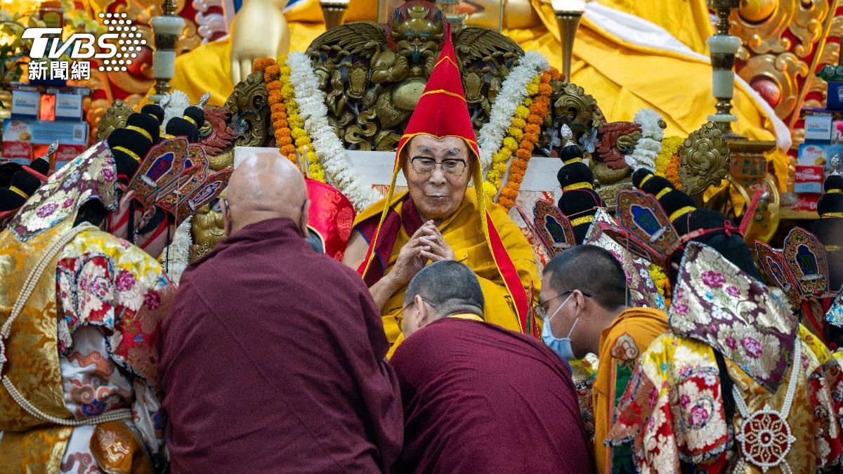 達賴喇嘛90大壽！許願活到130歲以上 好萊塢巨星也來了│TVBS新聞網