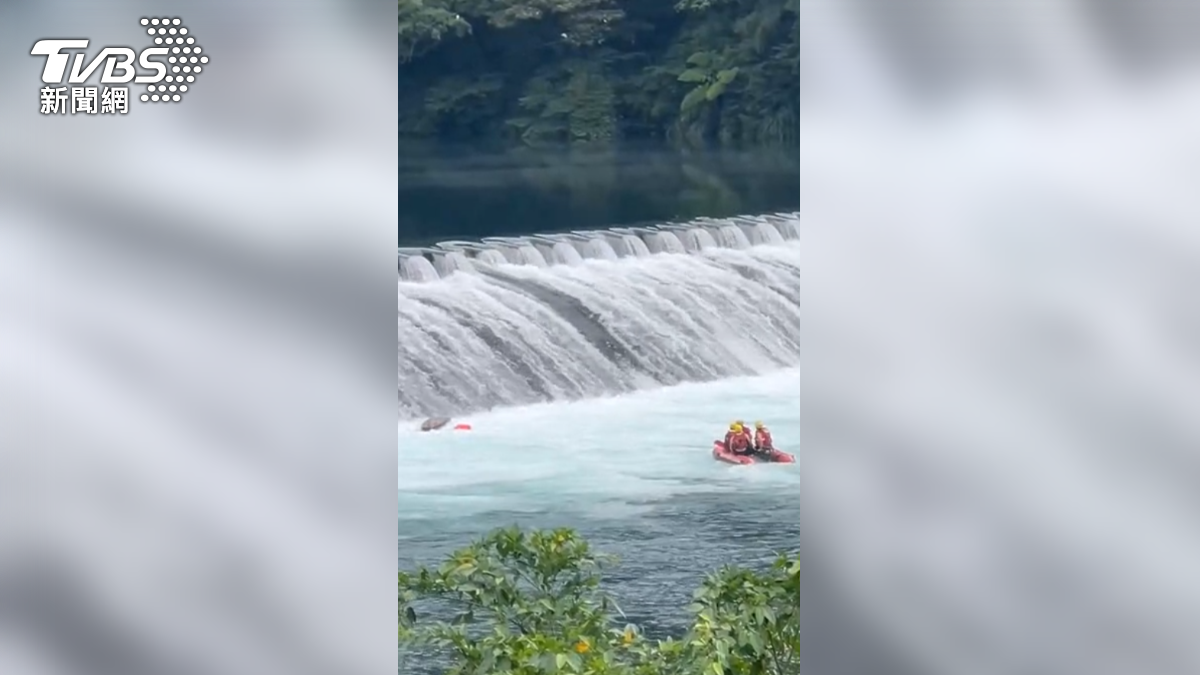 攔沙壩玩SUP出人命！教練揭白泡區浮力小超危險「和颱風無關」│TVBS新聞網