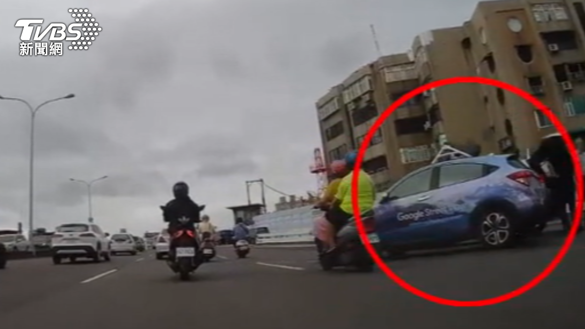 獨／Google街景車罕見出車禍！300萬設備驚險保住 民眾全看傻│TVBS新聞網