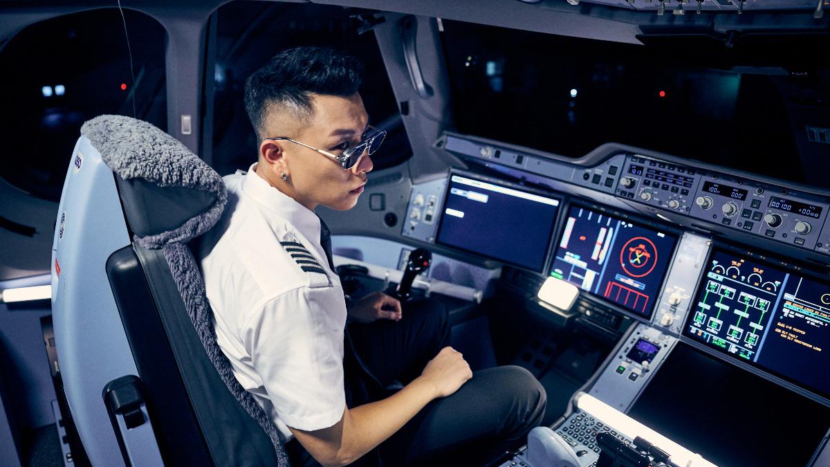 頑童MJ116圓夢！瘦子扮機師帥照連發 突冒「5個孩子」全說了│TVBS新聞網