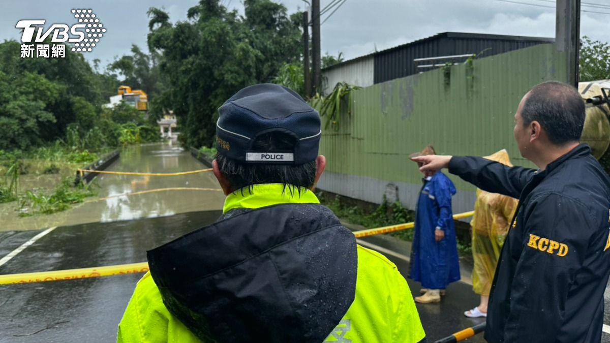 雨彈猛炸！高雄田寮淹水91公分「水深及腰」 3橋緊急封閉│TVBS新聞網
