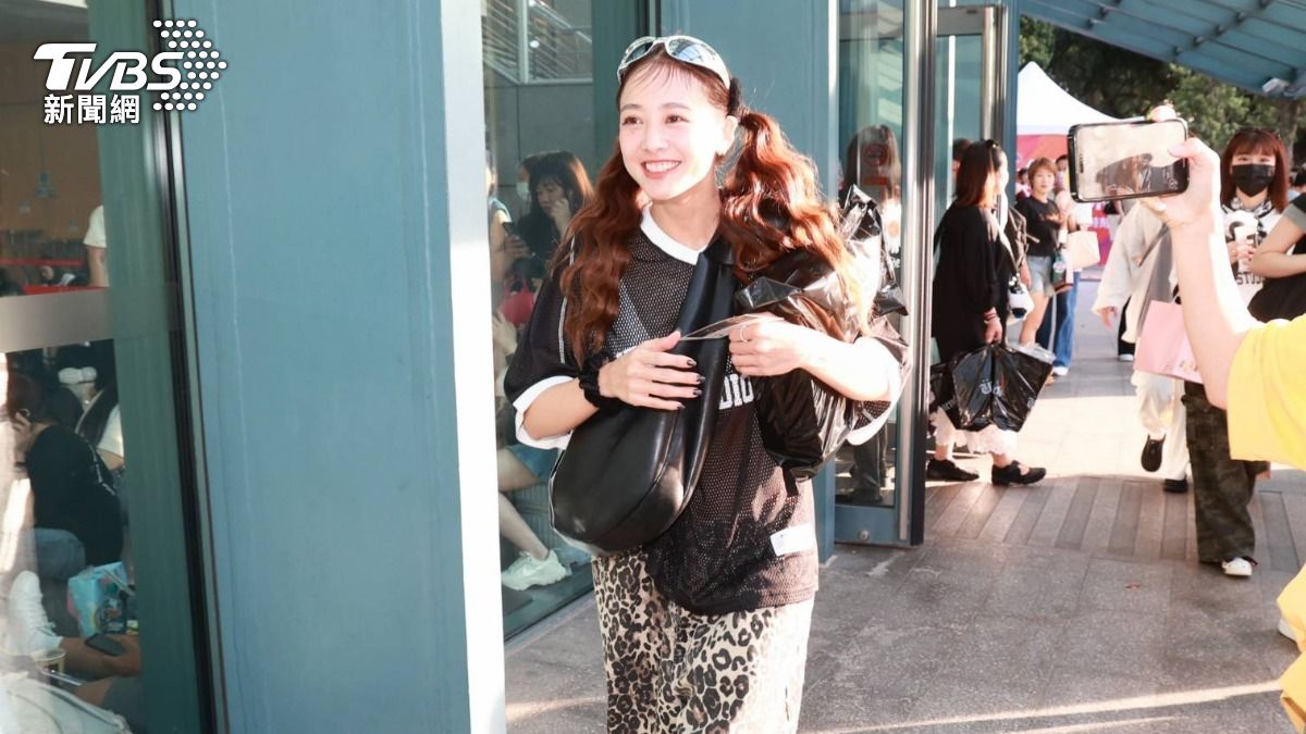 GD攻蛋第3天！郭董老婆、愛女都來了 鬼鬼興奮狂奔│TVBS新聞網