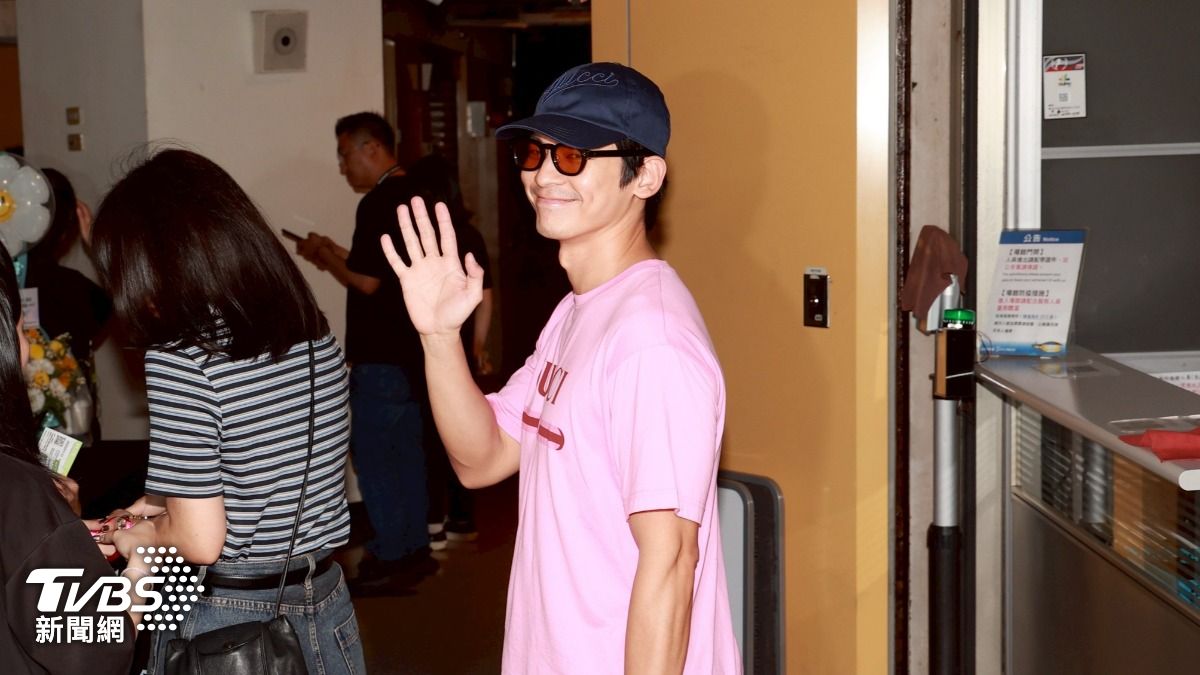 GD小巨蛋Day3！應援失敗突用中文喊「沒關係」再現身慶功宴寵粉│TVBS新聞網
