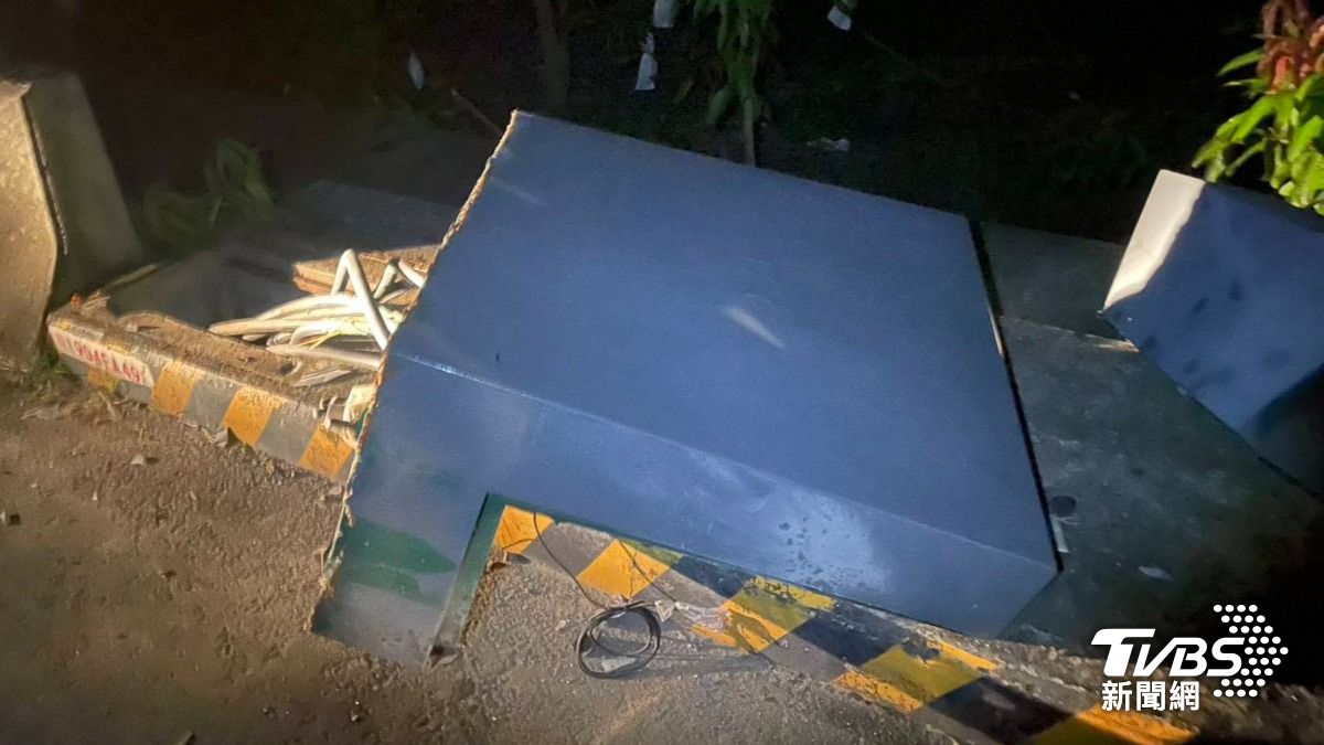 台南父遭開槍住進ICU 兒「攜4長槍」逃跑10分鐘自撞亡│TVBS新聞網