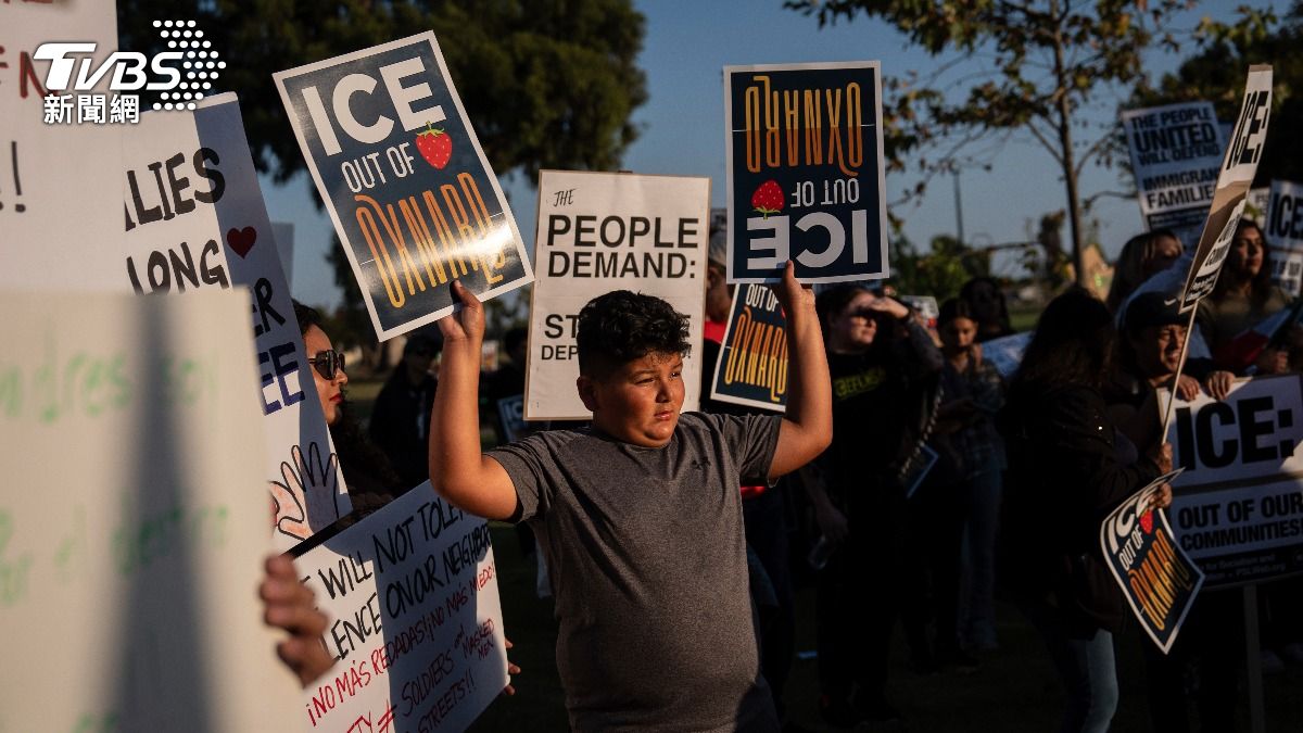 3個兒子都是海軍陸戰隊！ 美國ICE強逮加州父 壓地揮拳揍臉│TVBS新聞網