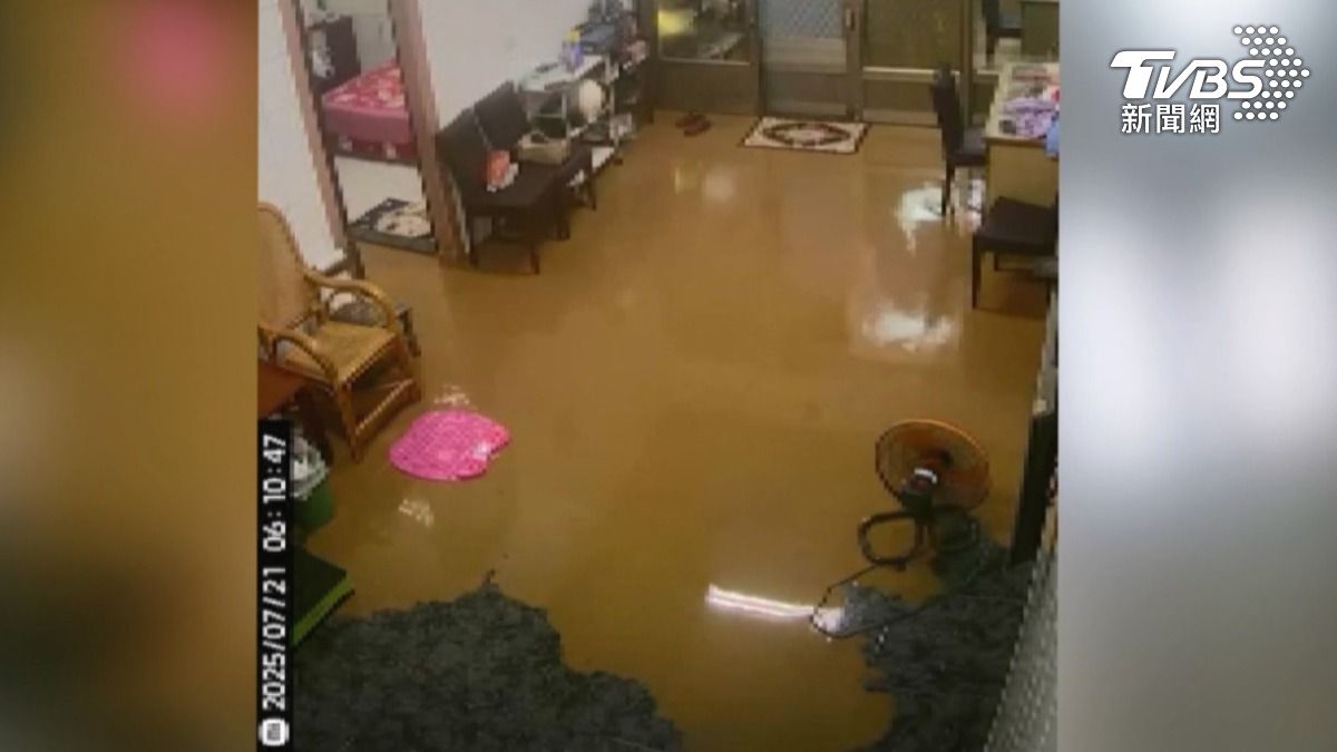 台東好慘！ 金崙大橋山壁崩砸車 土石溢流民宅變「泥漿屋」│TVBS新聞網