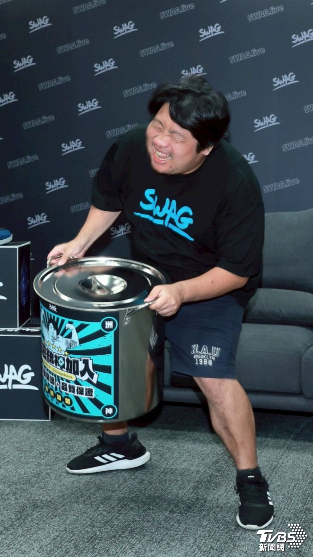 統神簽約SWAG明晚開戰女優 去年失言丟業配「月少30萬」認了：蠻慘的│TVBS新聞網