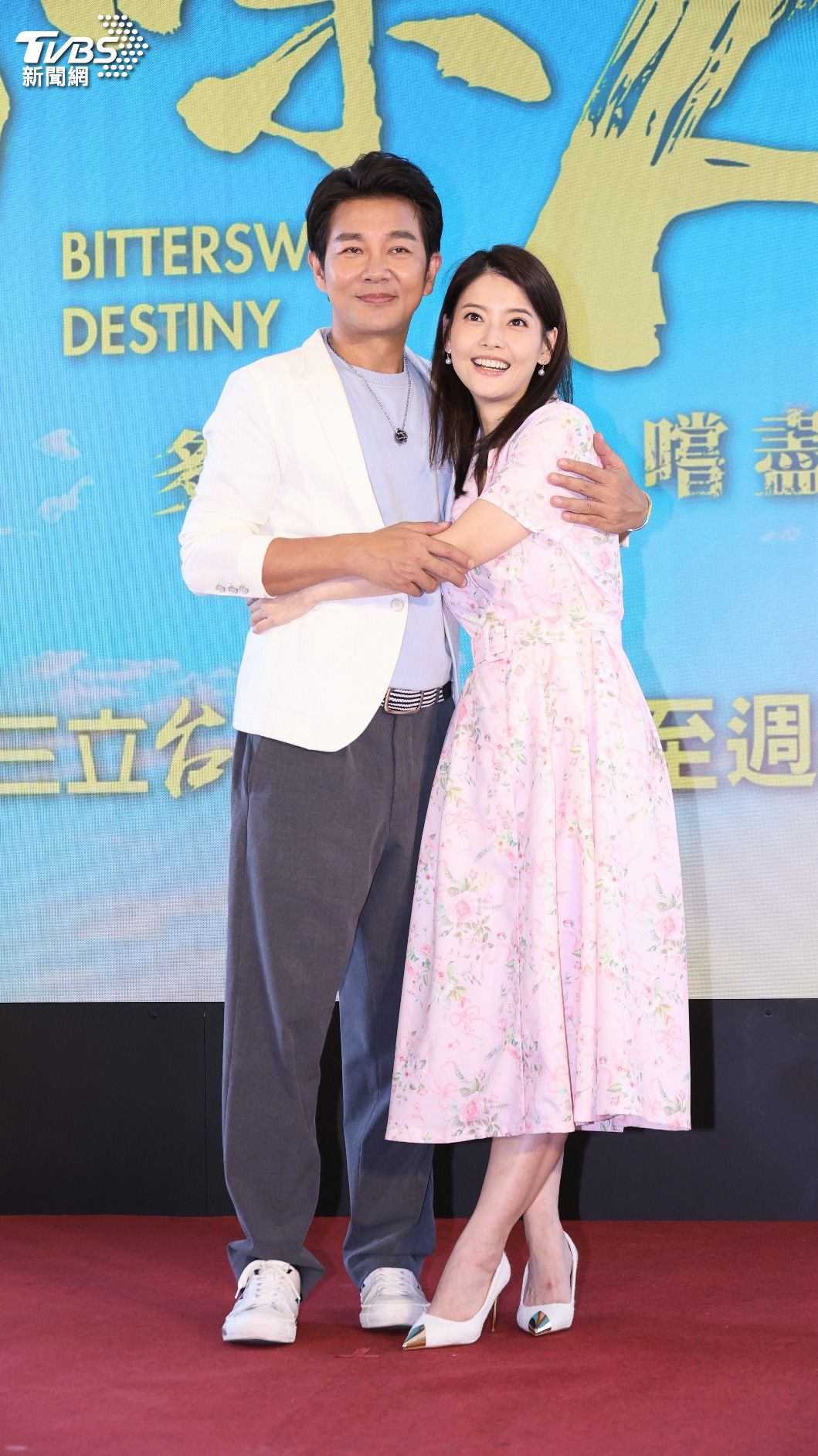 王樂妍才新婚挺孕肚「漲奶到F罩杯」！老公甜蜜告白：現在不是一個人│TVBS新聞網