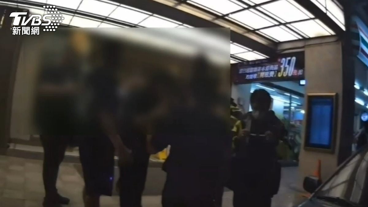 有片／桃園男討債失敗！KTV「開槍掃射」洩憤 路人無辜中彈│TVBS新聞網