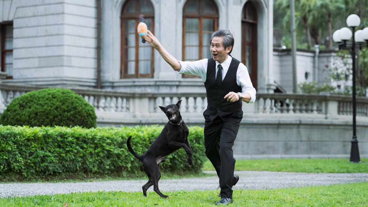 Janet站上總統大位嗨喊「很爽」 鄭有傑成首位第一先生│TVBS新聞網