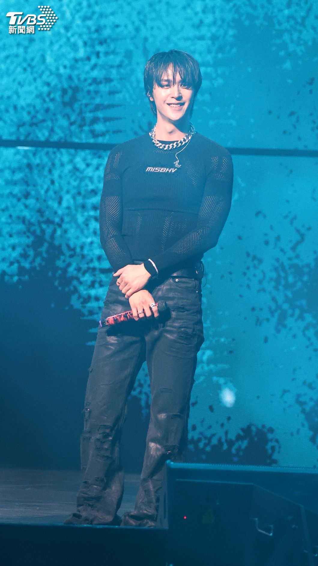 直擊／HIGHLIGHT東雲跟台粉「逛」101 斗俊驚問吹哨人去哪了│TVBS新聞網