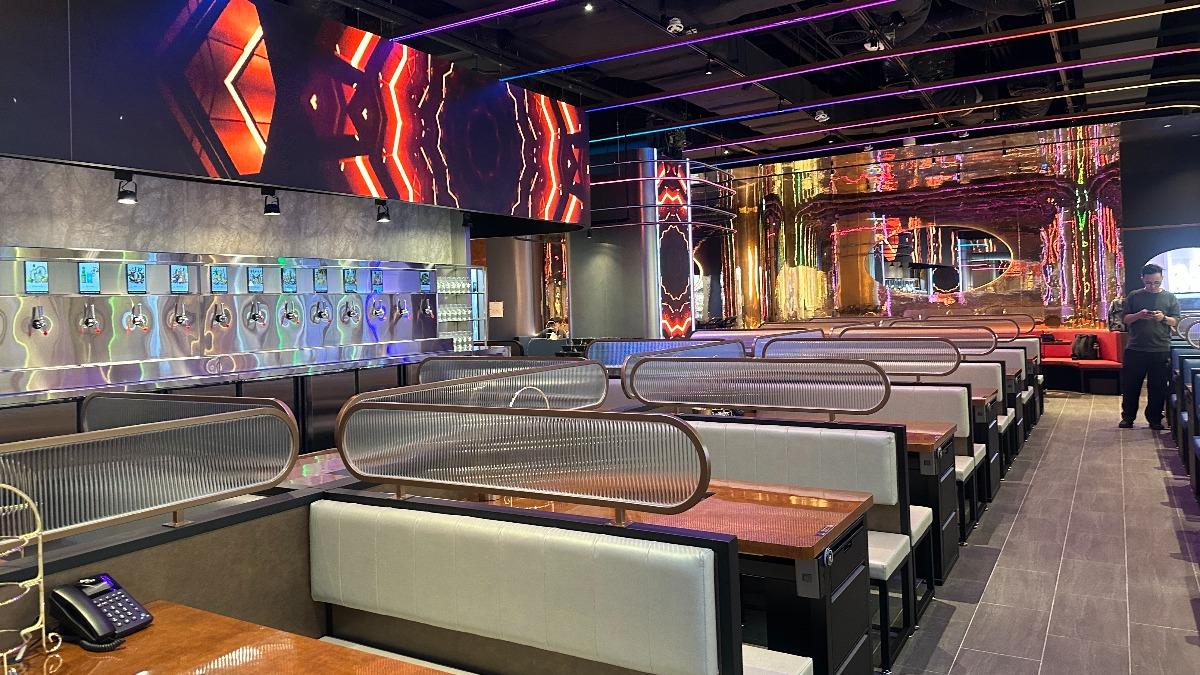 韓風餐飲席捲台灣 麻辣鍋店「桌上有電話」！顧客可撩鄰桌│TVBS新聞網