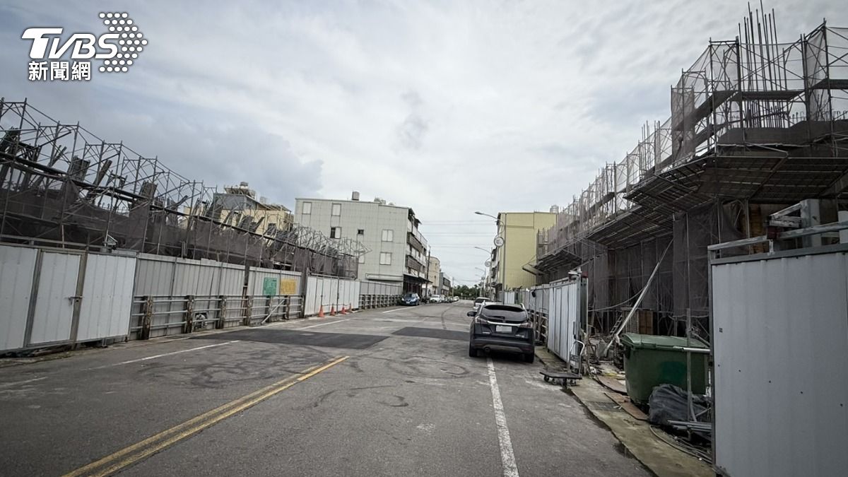 又一建商撐不住！ 台中三建案被迫喊停 龍井2工地僅蓋到二樓│TVBS新聞網