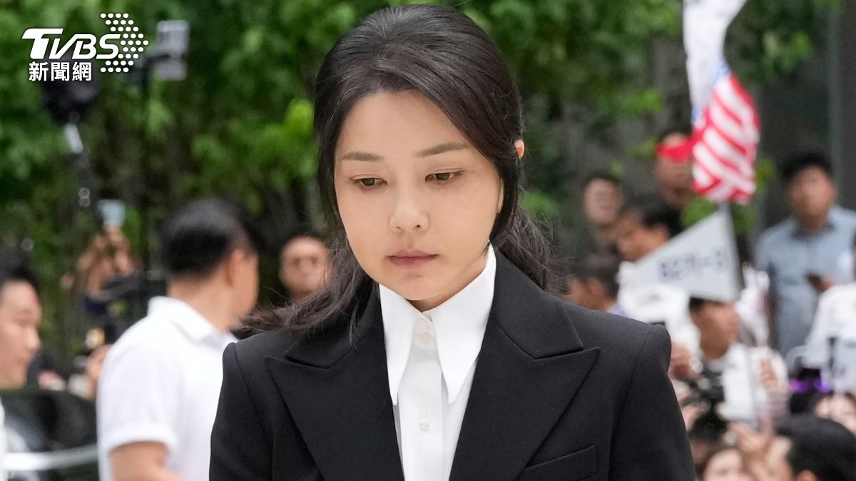 傳訊南韓前第一夫人！金建希現身道歉 「讓大家擔心了」│TVBS新聞網