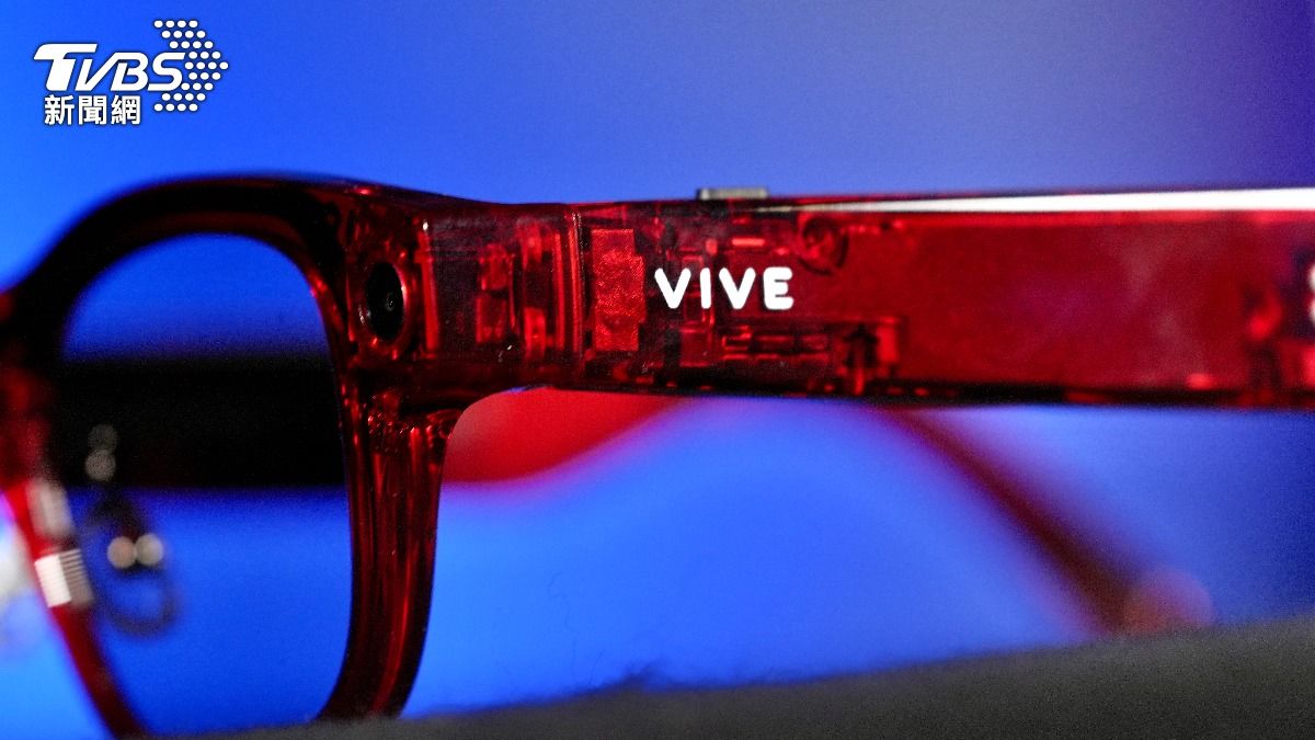 實測片／HTC全新AI眼鏡！一戴上就出門 助理拍照、翻譯菜單都精通│TVBS新聞網