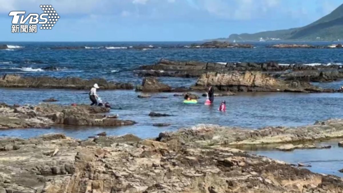 貢寮「金銀島」浮潛遇急流遭捲走！2女海上漂流40分被漁船救起│TVBS新聞網