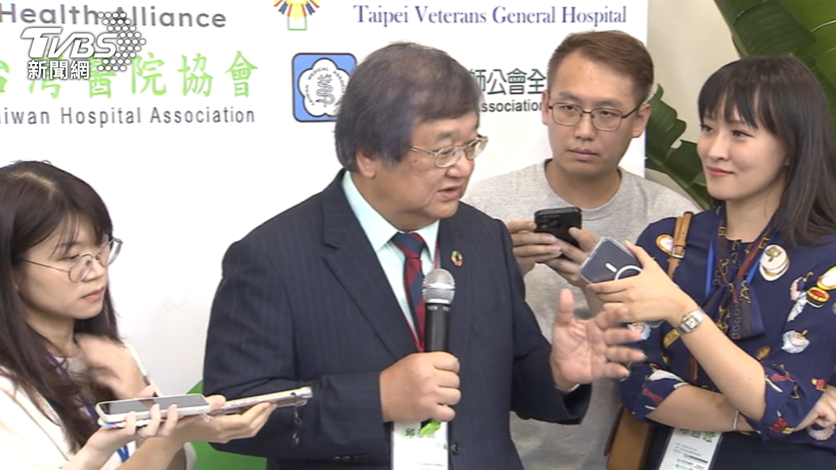 同框總統幾乎0互動 遭點名換將 邱泰源稱「不care」後又數政績│TVBS新聞網