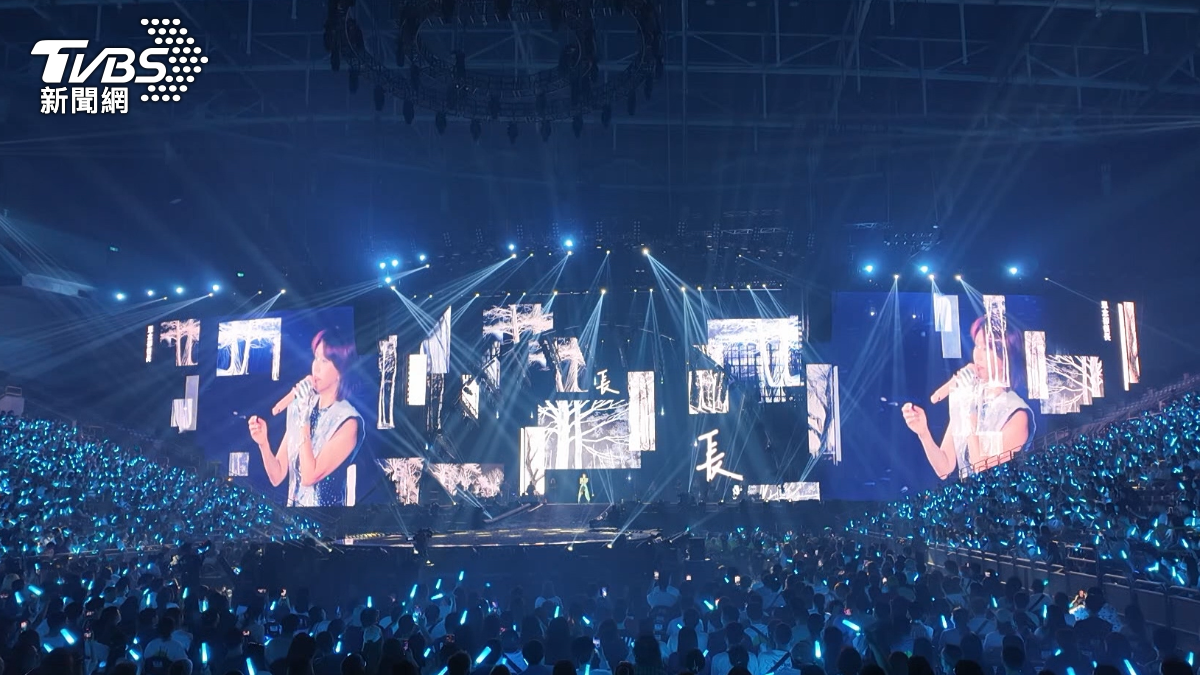 孫燕姿高雄Day2！ 驚見「縮小版小歌迷」直呼好可愛│TVBS新聞網