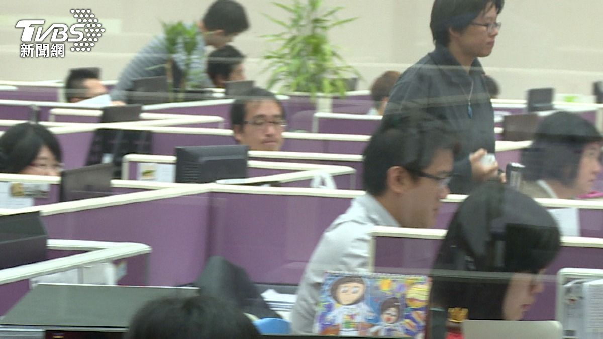 斜槓風潮蔓延！ 93%上班族有意兼職「增加收入」成首要動機│TVBS新聞網