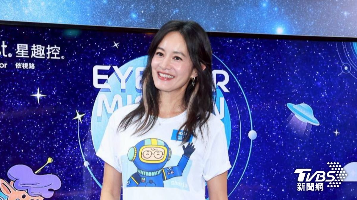 Janet近視1500度！眼睛再爆「1症狀」 不讓2兒用手機原因曝│TVBS新聞網