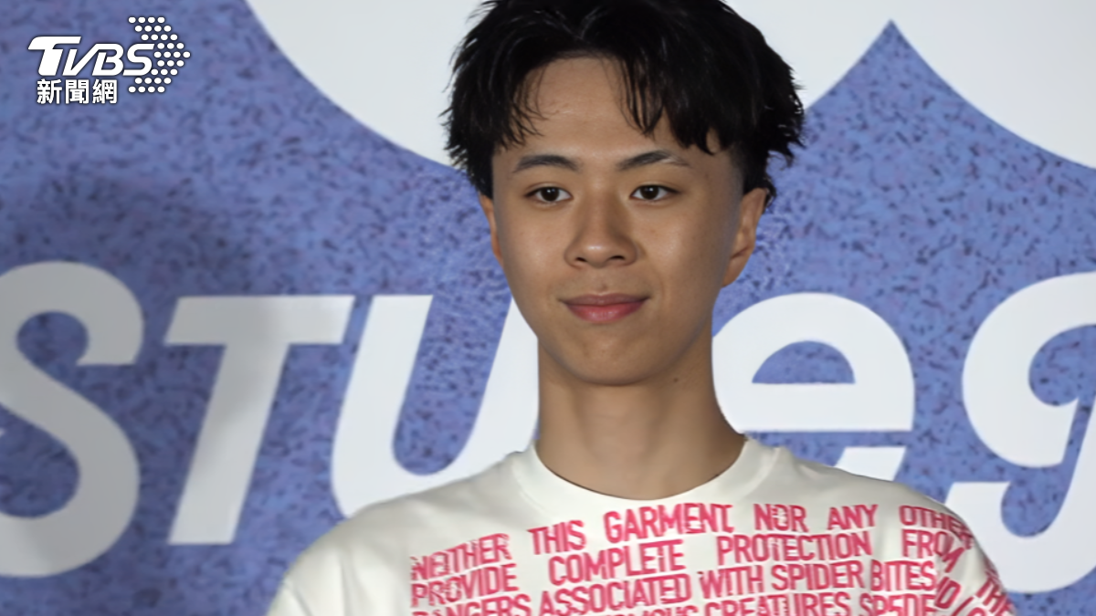 「最強高中生」Ray現身！見媒體大罵F字粗話 活動吸引粉絲搶拍│TVBS新聞網