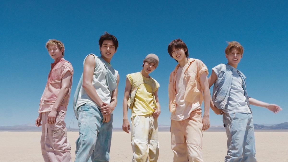 BTS師弟團CORTIS直播突下跪「激動叩頭」！年底將來高雄AAA開唱│TVBS新聞網