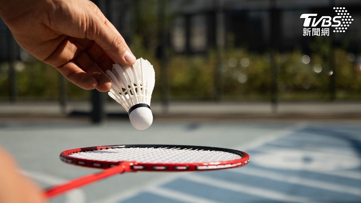 國三生羽球拍打石頭「擊中同學右眼近失明」 法院判賠242萬│TVBS新聞網