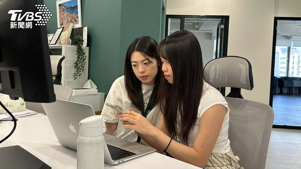 AI狂潮衝擊Z世代「幸福感下降」 專家：恐現結構性失業│TVBS新聞網