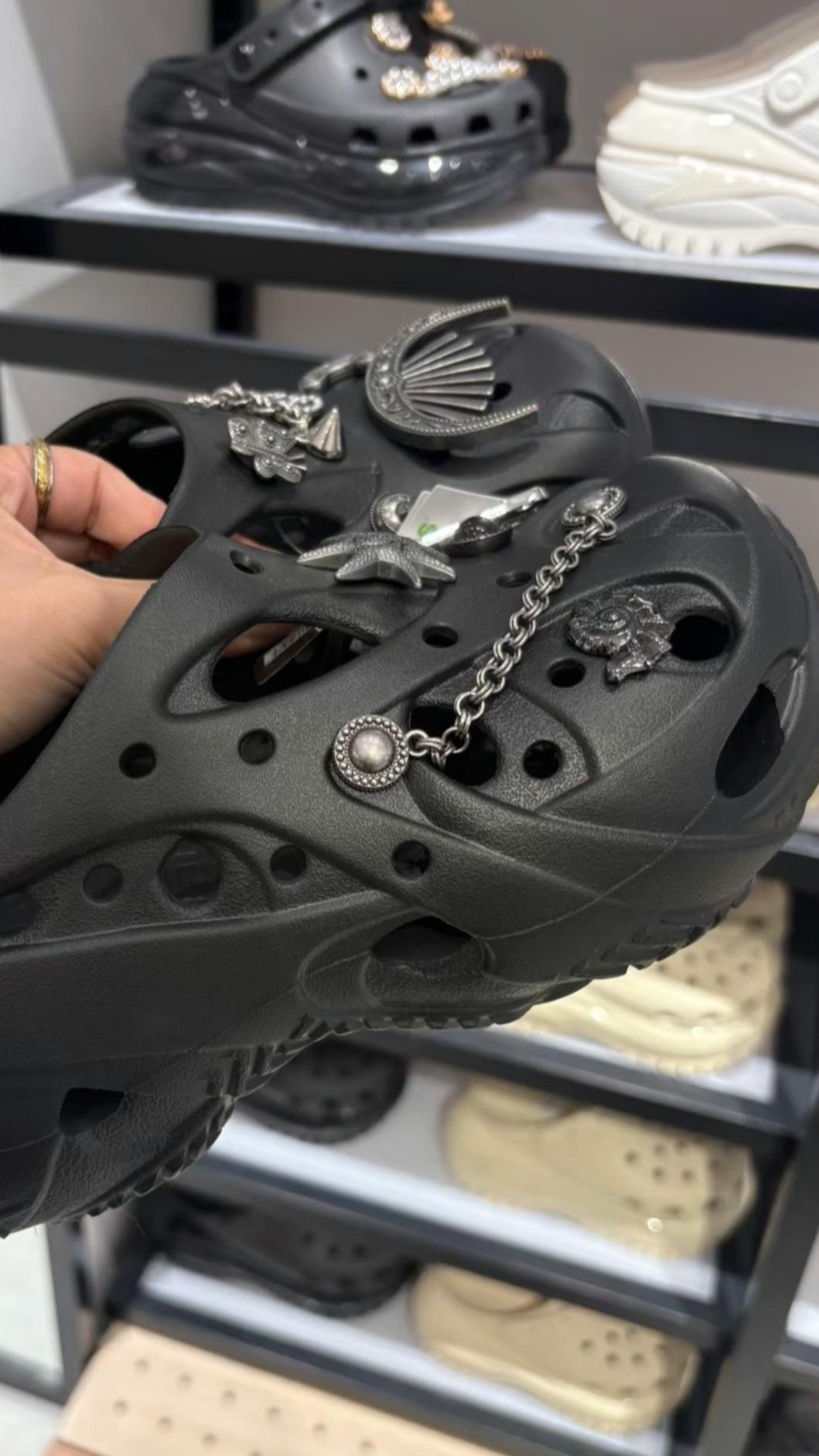 正裝+拖鞋掀潮流！五款懶人鞋必收 「這款」穿出高級感│TVBS新聞網