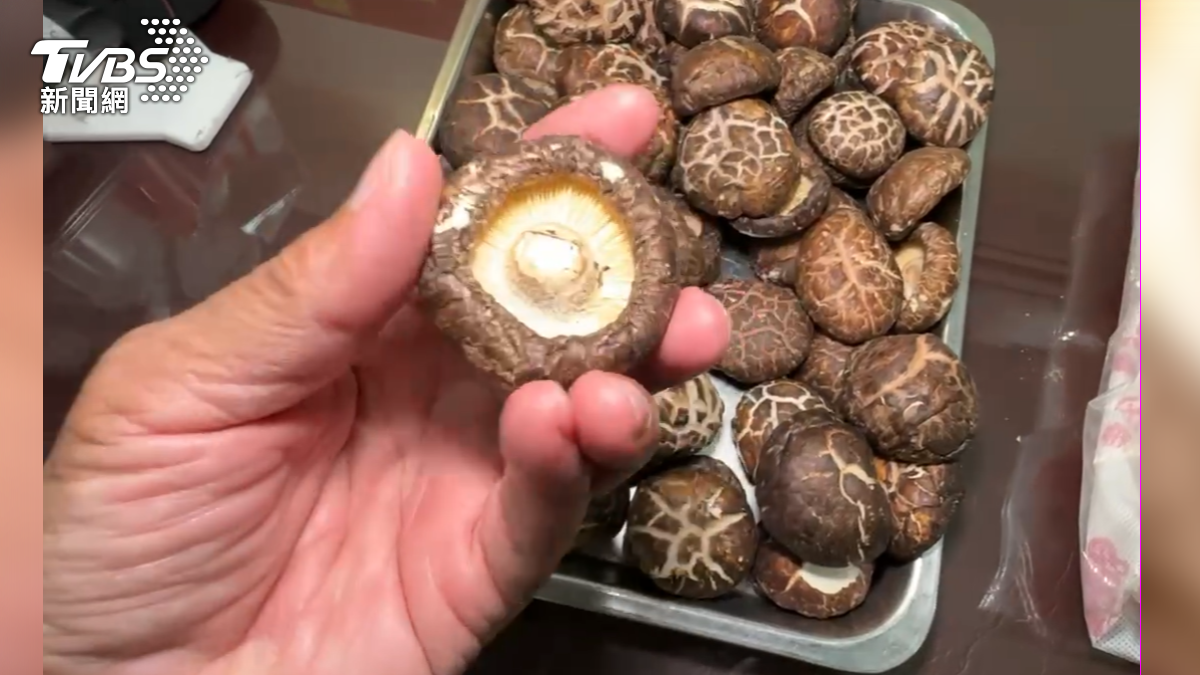 獨／很貴嗎？配菜給香菇一朵民眾留言抱怨 店家回覆了│TVBS新聞網