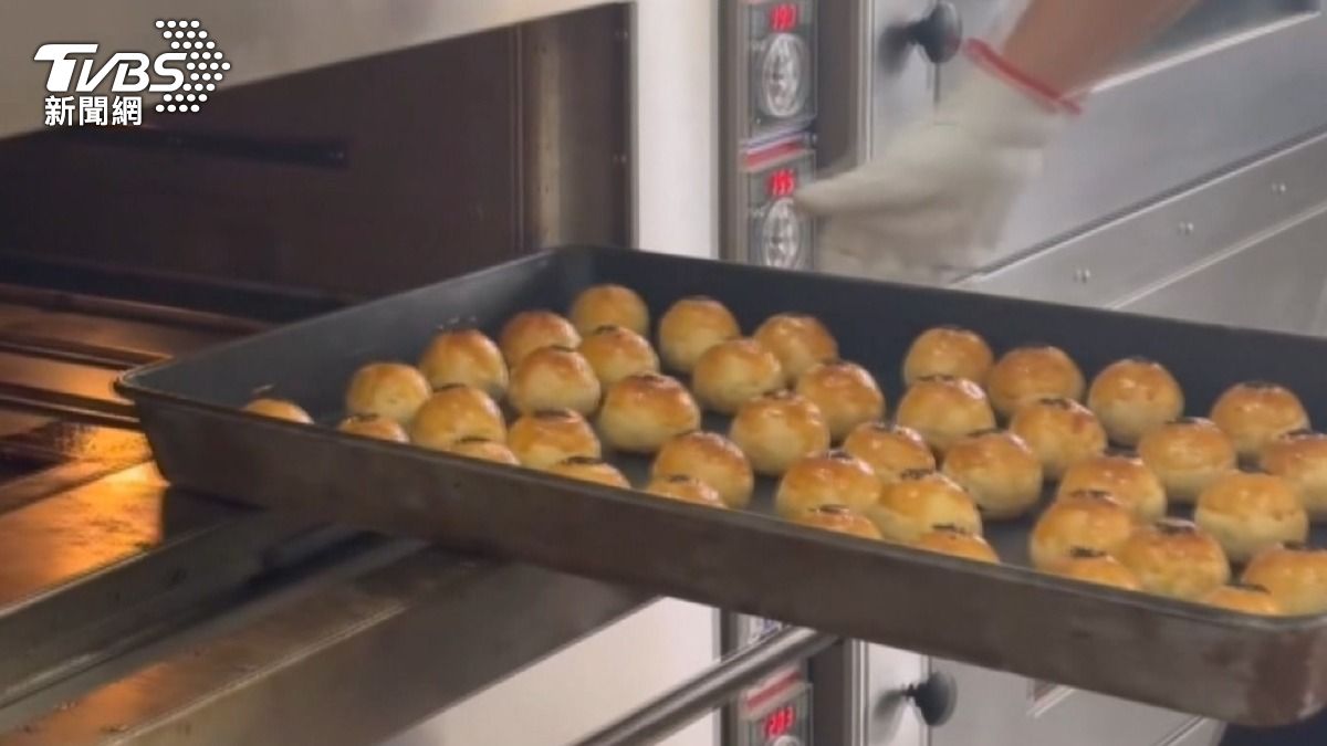 中秋月餅爆紅「鐵窗牌」4小時賣7萬顆 網打600通電話訂不到│TVBS新聞網