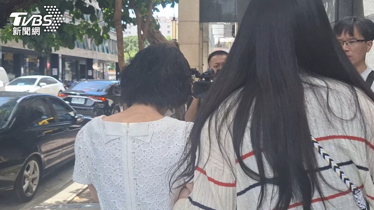 柯文哲同意陳佩琪辦保！「1千萬匯款+1千萬現金」她曝：全是柯家人的│TVBS新聞網