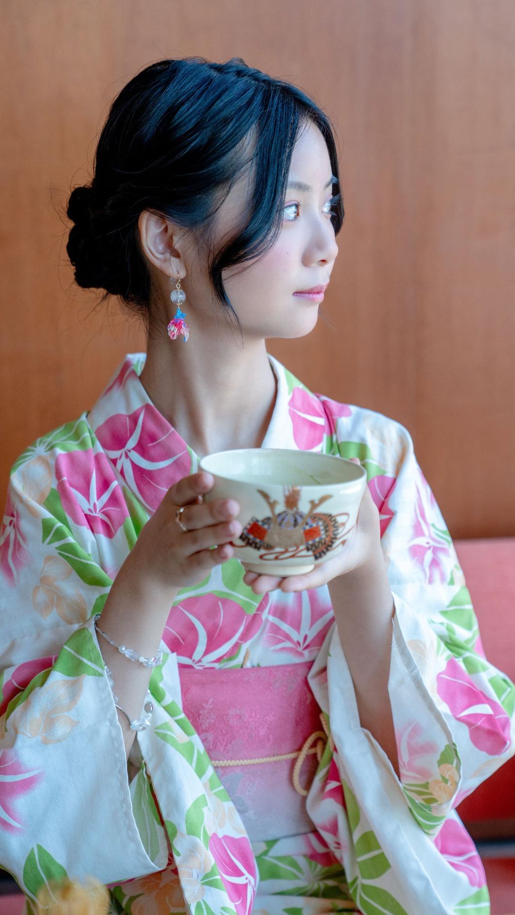 于卉喬遊日「絕美浴衣照」曝光 衝神社祈福曝大學新計畫│TVBS新聞網