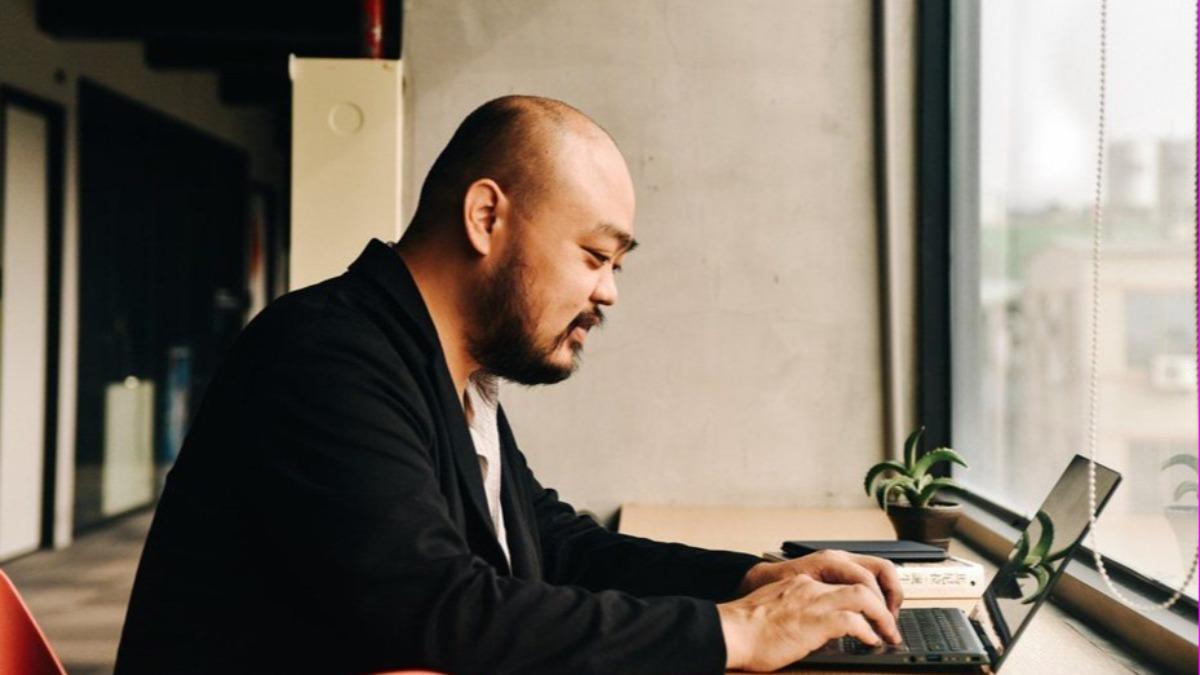 《鬼才之道》編劇被控性騷！ 露骨「性暗示訊息」曝光：想在妳體內射X│TVBS新聞網