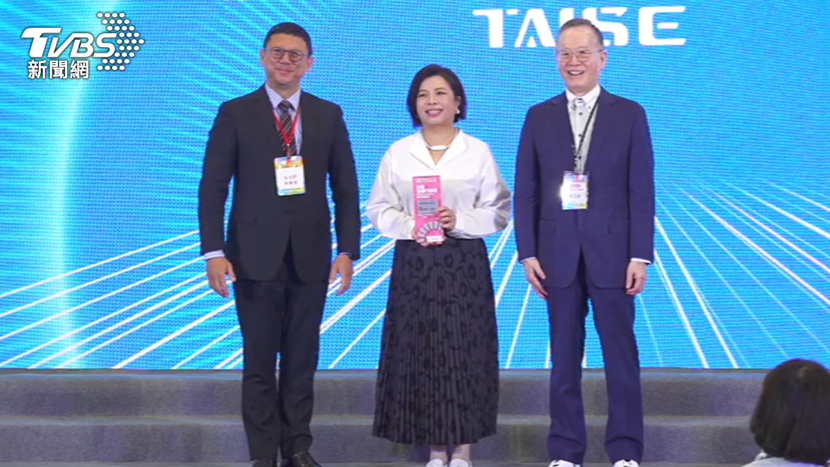 《一步一腳印，邁向永續路》 登博客來新書排行榜冠軍│TVBS新聞網