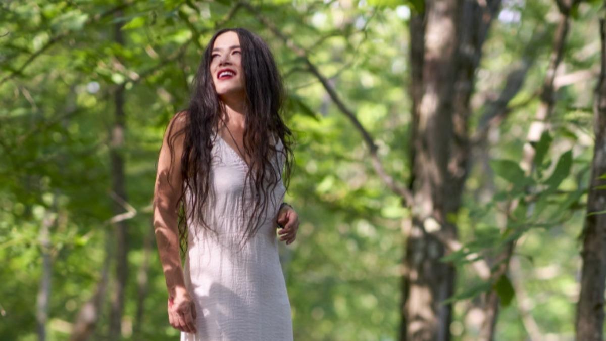 摯愛接連離世、證實聽力喪失 「OST女王」暌違近十年終於再度回歸│TVBS新聞網