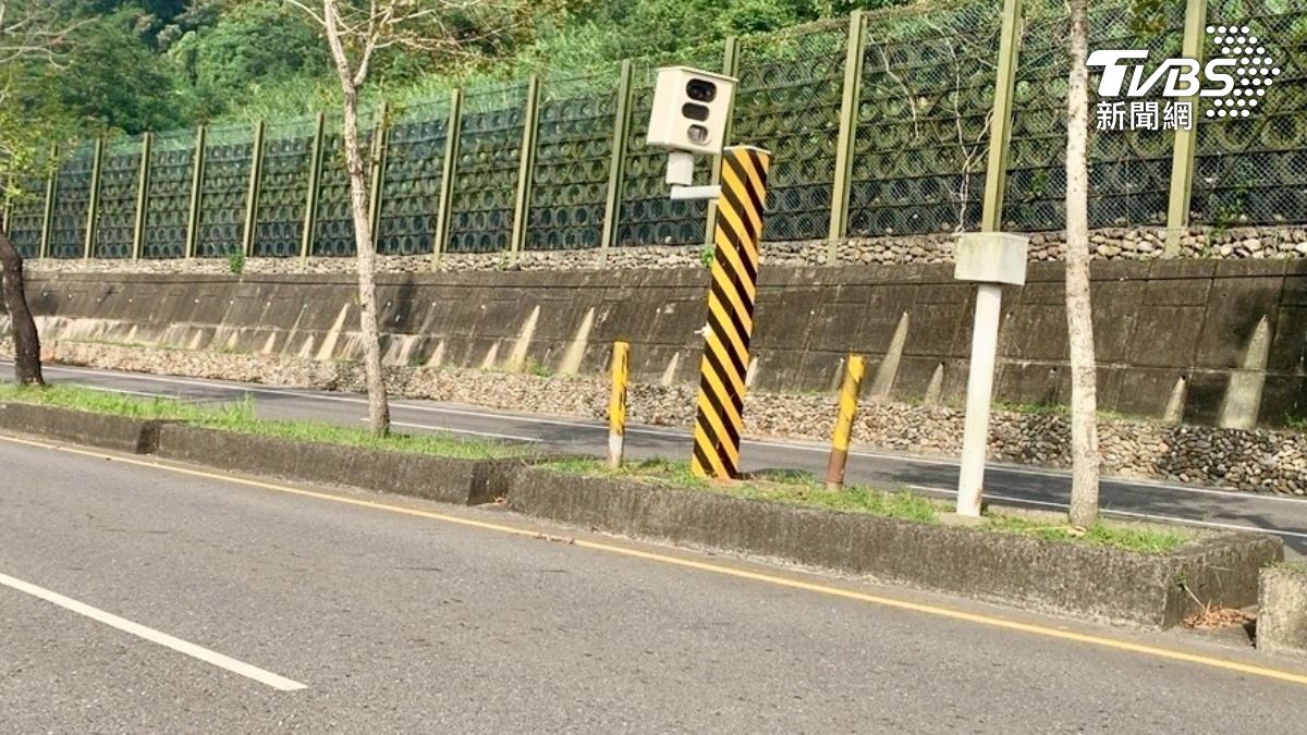 遊溪頭小心荷包！這支測速桿半年狂抓5992件奪冠│TVBS新聞網