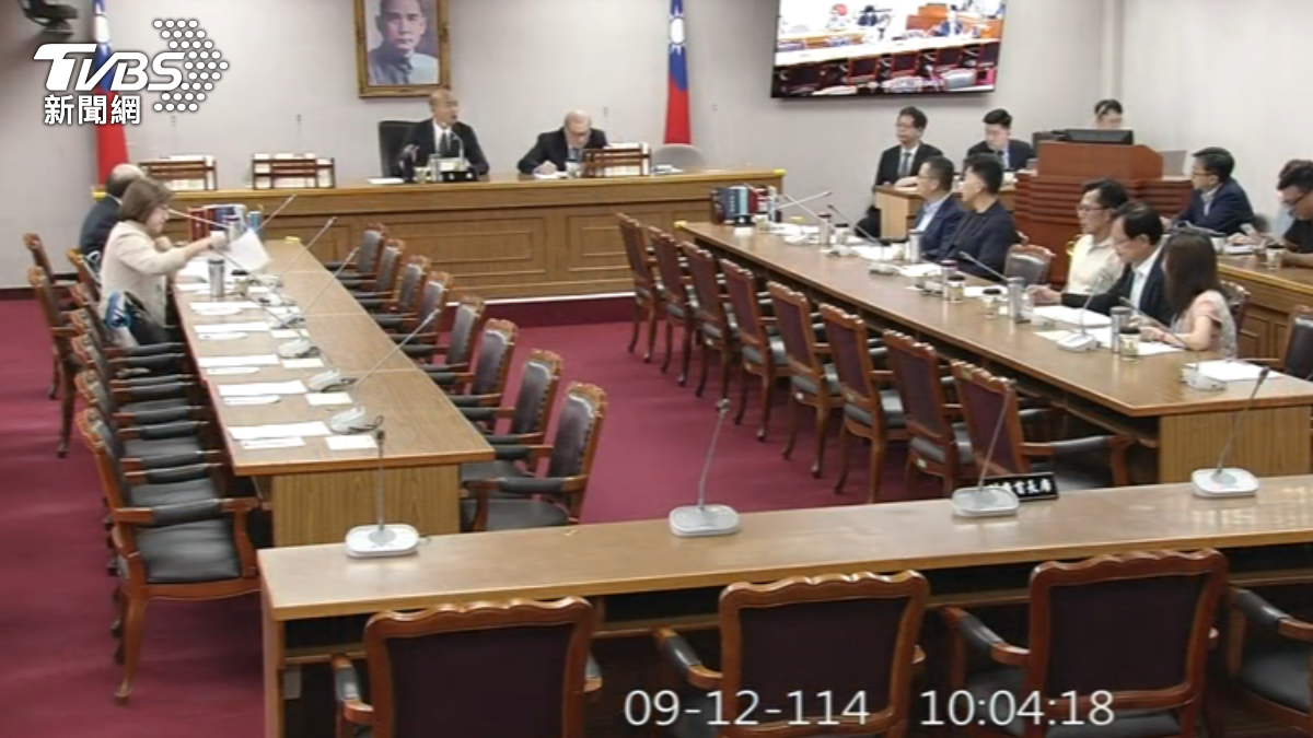 柯建銘發言不囉嗦！韓讚「家有一老如有一寶」│TVBS新聞網