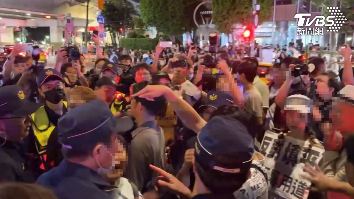 「鏡頭有拍到可以了」激怒研究生 公館圓環走讀襲警遭起訴│TVBS新聞網